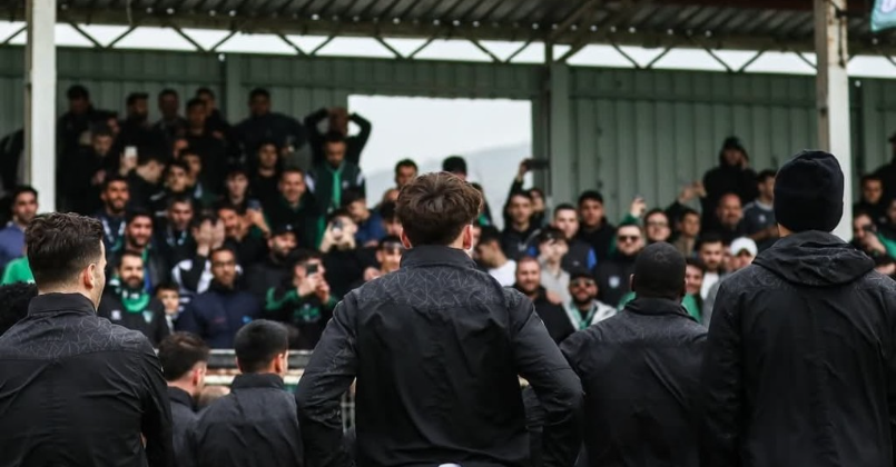 Taraftarlardan Brunga'ya çıkarma; "Sahada siz, tribünde biz!" - Spor ...